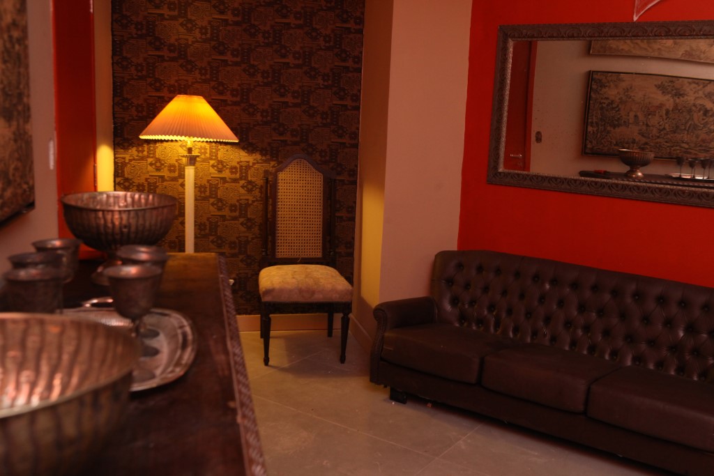 Zumbis invadem o Escape 60 Moema para celebrar o Dia das Bruxas