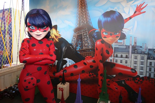 Grátis na zona leste! Ladybug vai estar AO VIVO na feira do livro do ...