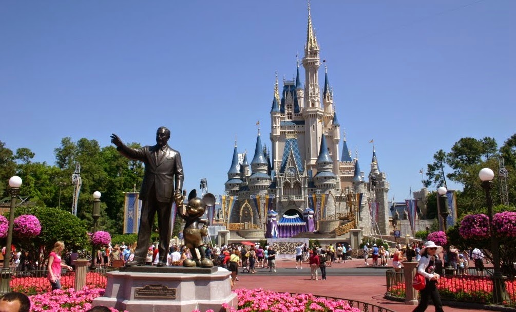 Sem sair de casa: conheça os famosos parques da Disney através de tour ...