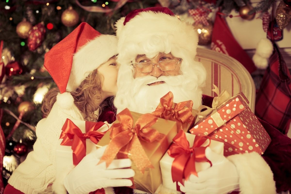 Natal na Pracinha da Inhambú, em Moema, terá brinquedos infláveis e ...
