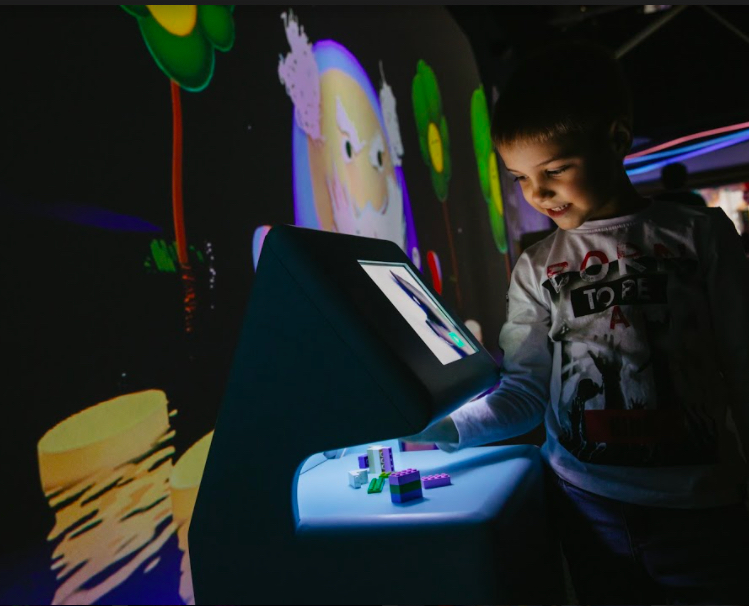 Hello Park vale a pena? Um parque de diversões diferente, interativo ...