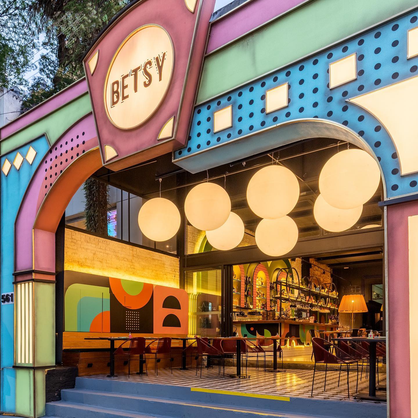 Mundo Betsy: conheça restaurante instagramável com cardápio para todas ...
