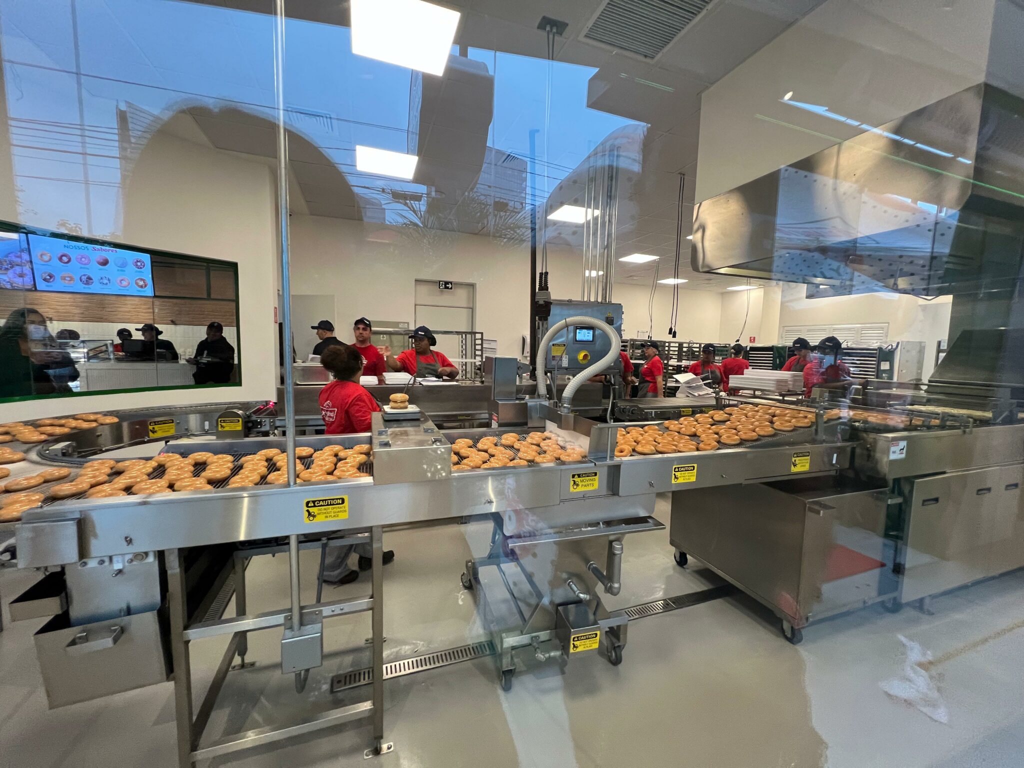 Krispy Kreme estreia em São Paulo com donuts fresquinhos e experiência ...